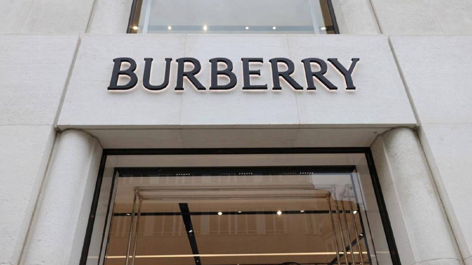Burberry 2025财年营收下滑17%，计划裁员约1700人_约书亚·舒尔曼_全年_市场