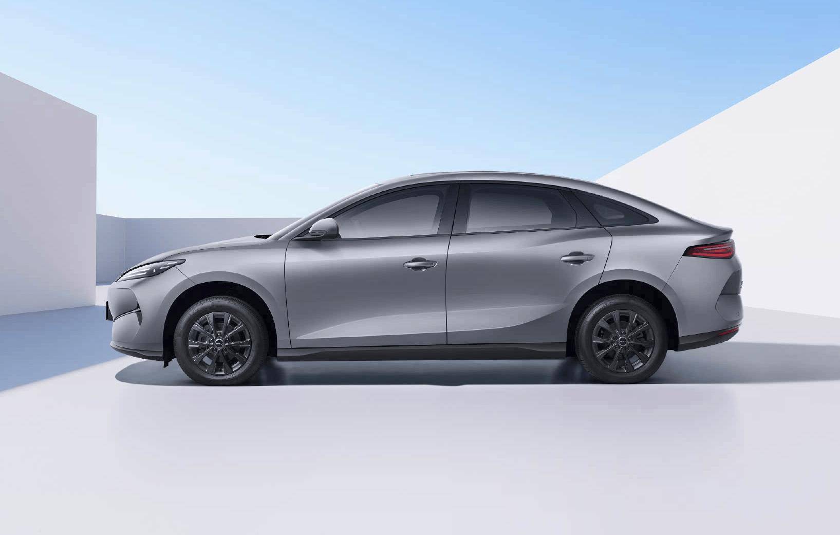 比亚迪e7纯电中型车上市，售10.38万起，续航可达520公里_搜狐汽车_搜狐网