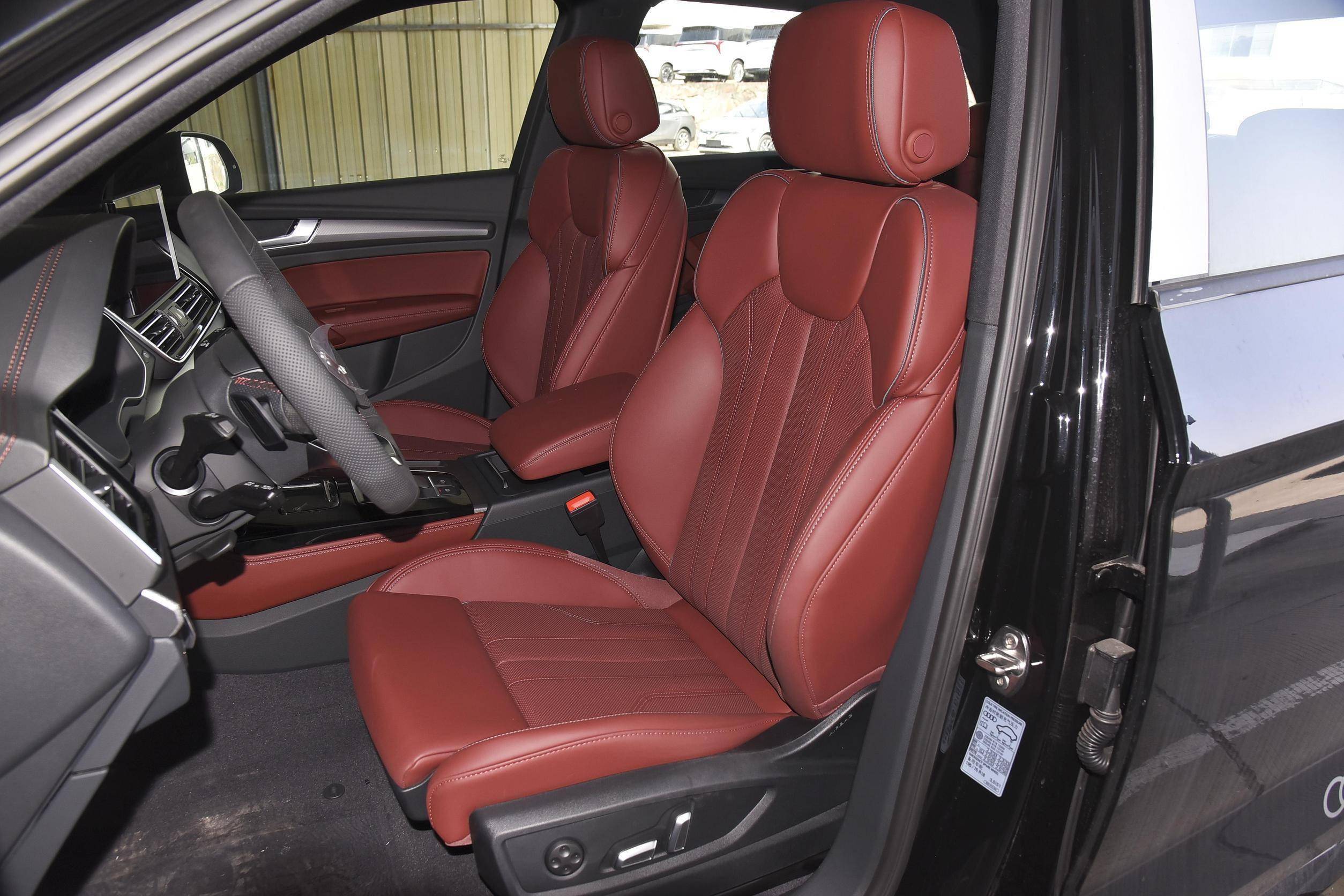 奥迪Q5L新款配置曝光，年底上市！现款优惠大，该如何选？_搜狐汽车_搜狐网