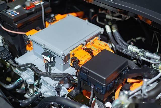 新能源电车真相揭秘：保险、充电、电池衰减，你考虑周全了吗？_搜狐汽车_搜狐网