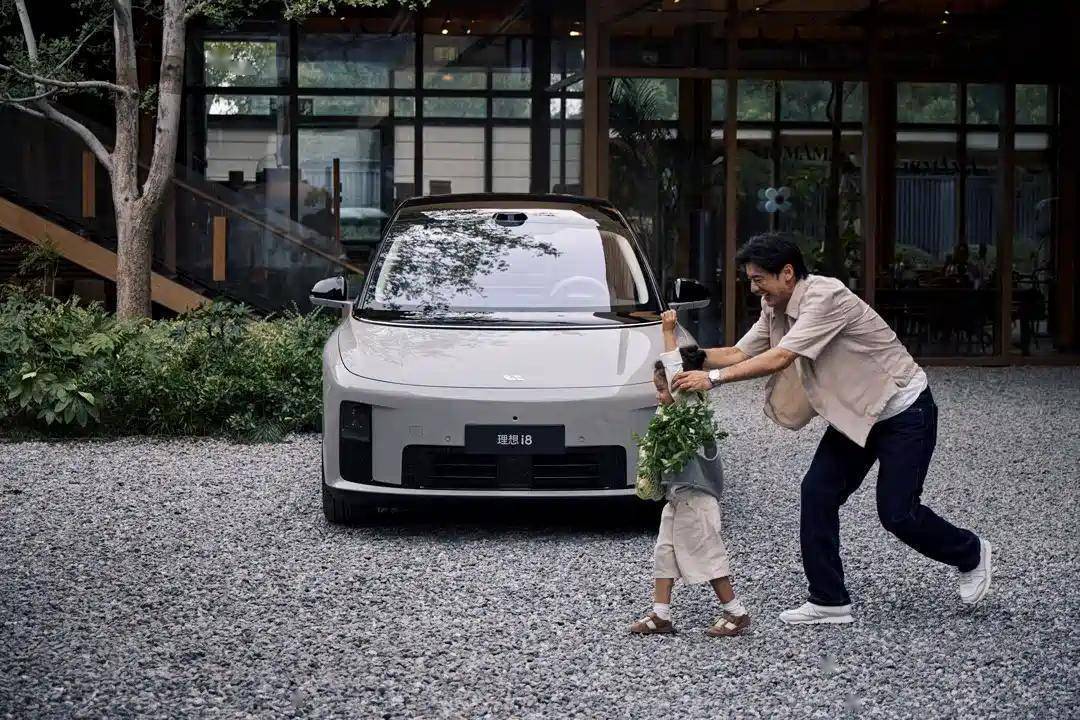 理想i8六座纯电SUV即将预订，7月29日正式上市，配置豪华智能_搜狐汽车_搜狐网