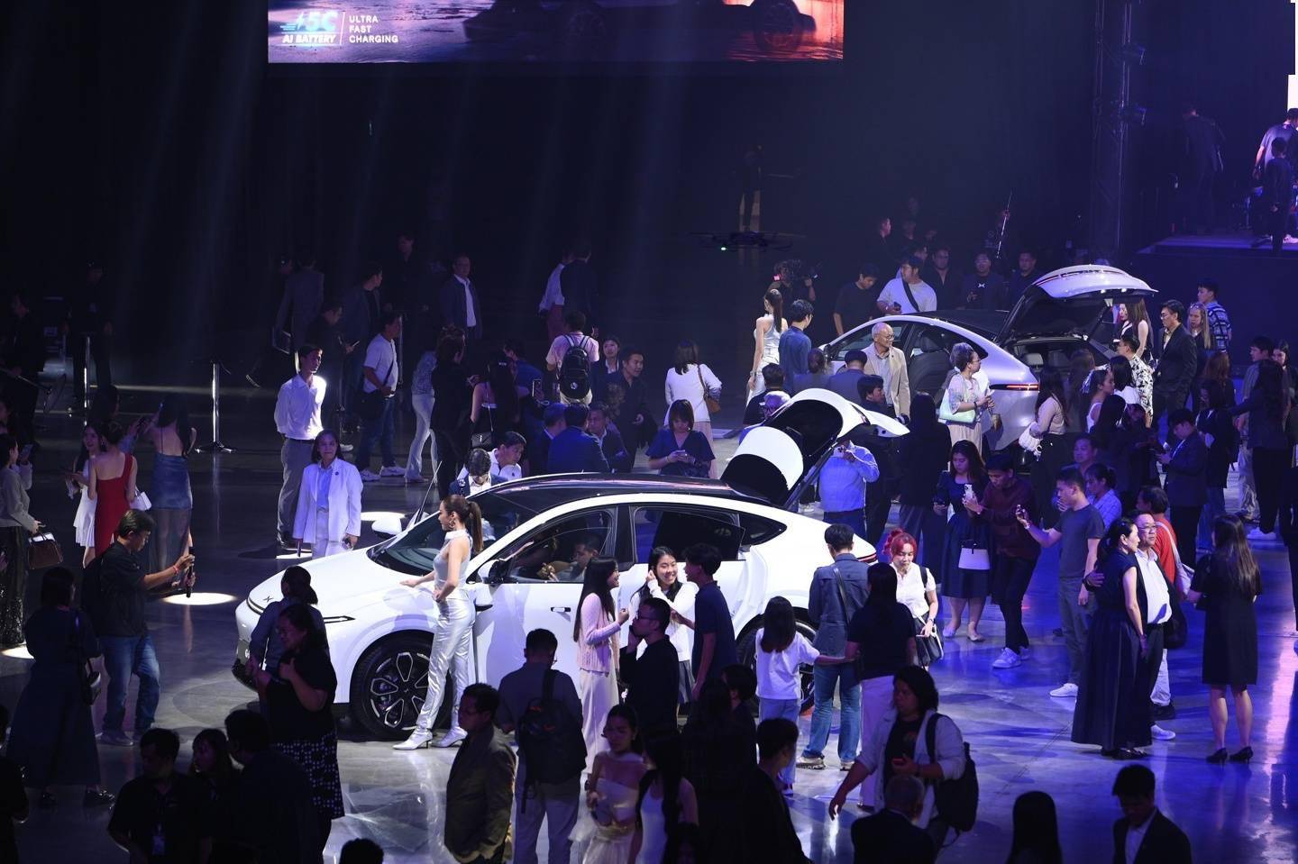 全新小鹏 G6 汽车泰国上市，标配全域 800V 高压 SiC 碳化硅平台_搜狐汽车_搜狐网