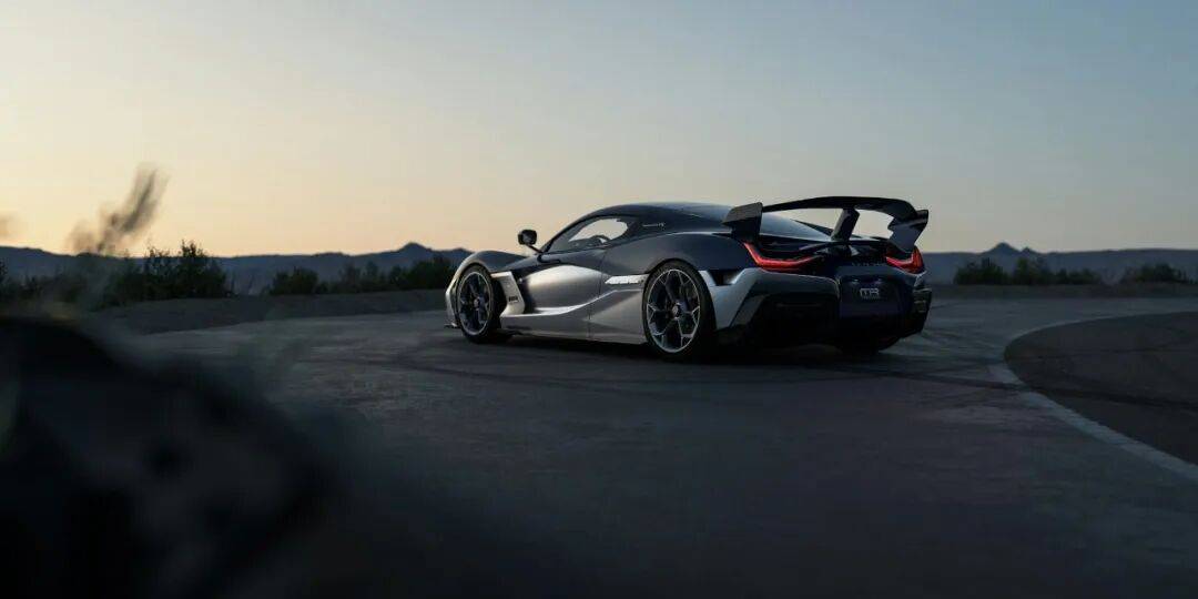 【全球仅10辆】Rimac Nevera R Founder’s Edition：10位教父级车主，亲自交钥匙+战略会议_搜狐汽车_搜狐网