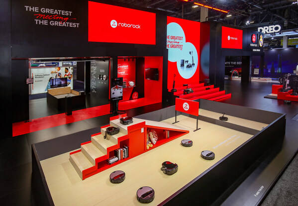 石头科技在CES 2026发布首款轮足扫地机器人G-Rover_产品_合作_RockMow